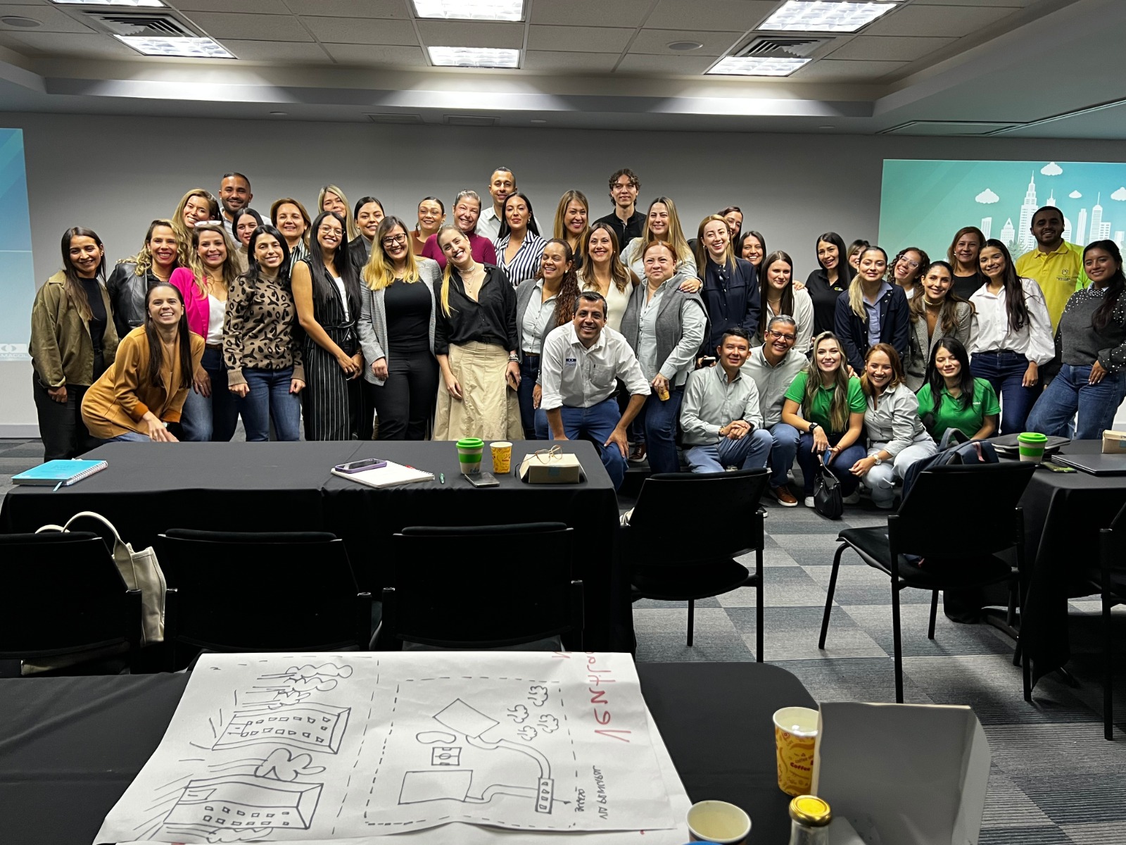 Formación sostenible con ‘Edge Expert’ y ‘Conectando con el Cliente’ - Camacol